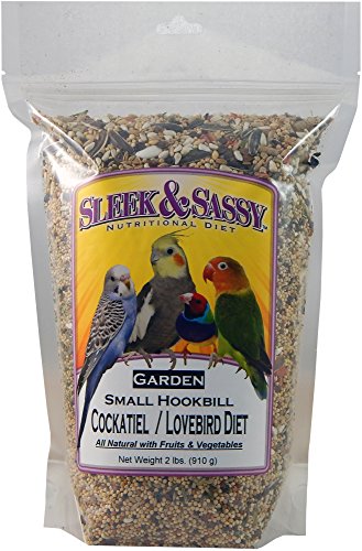 Garden Small Hookbill Bird Food for Cockatiels, Lovebirds, Quaker Parrots & Small Conures (2 lbs.)