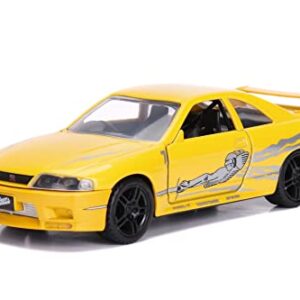 Fast & Furious 1:32 Leon's Nisssan Skyline GT-R (BCNR33) Die-Cast Car, Toys for Kids and Adults