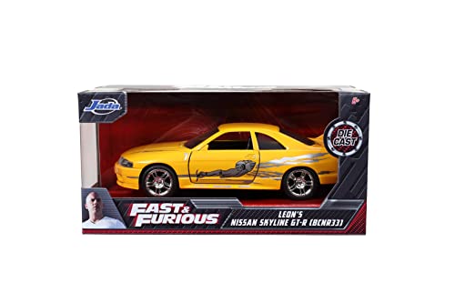 Fast & Furious 1:32 Leon's Nisssan Skyline GT-R (BCNR33) Die-Cast Car, Toys for Kids and Adults