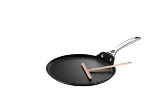 le creuset toughened nonstick pro crepe pan with rateau, 11"