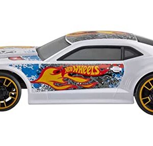 Hot Wheels RC White Zl1 Camaro, Full-Function Remote-Control Toy Car, High-Performance Engine, 2.4 Ghz with Range of 65Ft