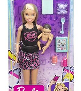 Barbie Skipper Babysitters Inc Doll & Accessories Set with Blonde Doll in 'Girl Power' Top, Baby Doll & 4 Themed Pieces