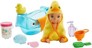 barbie skipper babysitters inc doll and accessories, blonde baby doll with color change, bathtub & bath accessories