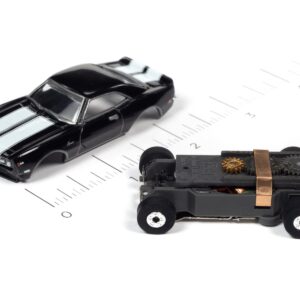 Auto World Thunderjet 1968 Chevrolet Camaro Z28 (Black) HO Scale Slot Car