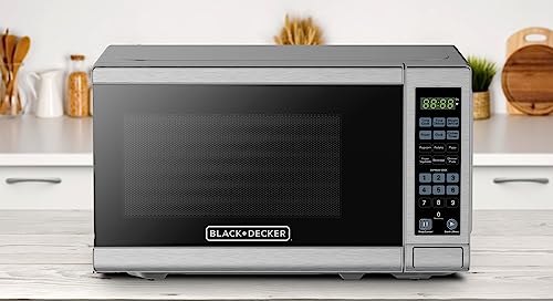 BLACK+DECKER Compact Countertop 0.7 Cu. Ft. 700-Watt Digital Microwave Oven, LED Lighting, Child Lock, Stainless Steel