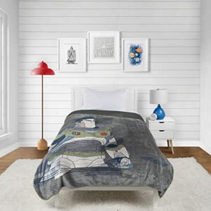 Jay Franco Disney Pixar Lightyear Blanket - Measures 62 x 90 inches, Kids Bedding Features Buzz - Fade Resistant Super Soft Fleece