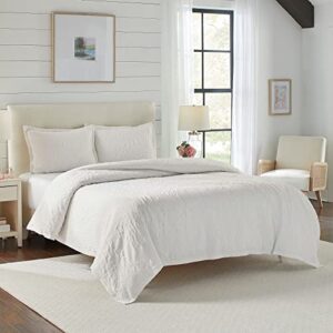 Laura Ashley Home- Queen Duvet Cover Set, Cotton Reversible Bedding with Matching Sham(s), Farmhouse Home Décor (Rowland Matelasse White, Queen)