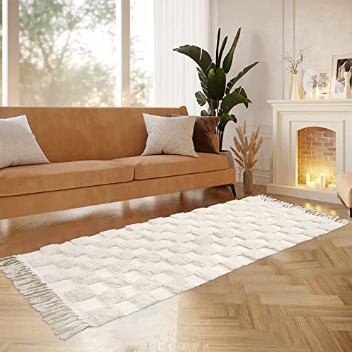 Lanffia Boho Runner Rug 2x6, Beige Hallway Rug Runner Washable Checkerboard Tufted Rug with Tassels Indoor Farmhouse Floor Carpet for Kitchen Laundry Room Doorway Bedroom Living Room