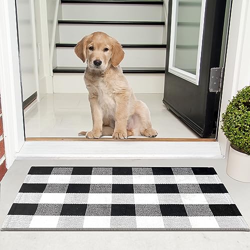 BEZON Buffalo Plaid Door Mat - 24x36 Cotton Buffalo Plaid Rug for Outdoor/Indoor, Checkered Rug, Welcome Door Mat for Front Porch, Kitchen, Laundry, Farmhouse, Home Entryway, Black & White