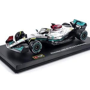 Bburago 1:43 F1 Merecedes W13 E Performance (2022) with #44 Hamilton Driver