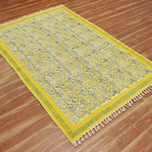 Casavani Indian Handmade Cotton Dhurrie Bordered Yellow & Green Area Rug Boho Kilim Flat Weave Rug Indoor Hall Room Decor Carpet Throw Rugs for Bedroom Living Room Bathroom Balcony 4x7 Feet