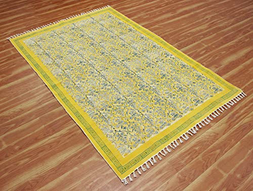 Casavani Indian Handmade Cotton Dhurrie Bordered Yellow & Green Area Rug Boho Kilim Flat Weave Rug Indoor Hall Room Decor Carpet Throw Rugs for Bedroom Living Room Bathroom Balcony 4x7 Feet