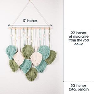 SnugLife Macrame Wall Hanging Leaves - Large Chic Feather Wall Hanging Boho Wall Decor, Handmade Yarn Woven Wall Art Leaf Tapestry for Nursery, Bedroom, Living Room, 17 X 22 Inch (Green, Sage Green & Beige)