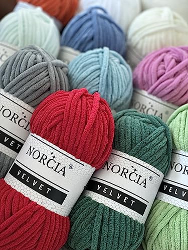 NORCIA, Soft Velvet Yarn Chenille Yarn for Crocheting Super Bulky 100g (74.3 yds) Baby Blanket Yarn for Knitting Amigurumi Yarn Fancy Yarn for Crochet Weaving Craft (White)