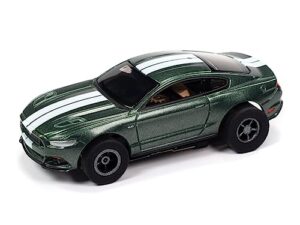 auto world xtraction 2018 mustang gt (highland green) ho scale slot car