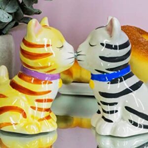 "Home Décor Accents" Kissing Orange And Gray Striped Tabby Cats Salt And Pepper Shakers Set - Home Accents 33-kl1-500