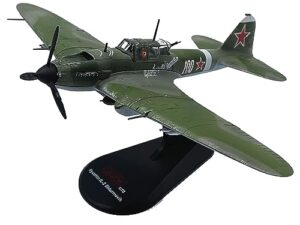 ilyushin il-2m3 sturmovik aircraft #100 green camouflage piloted by vasily emelyanenko soviet air force 1/72 diecast model airplane by legion leg-14629lb