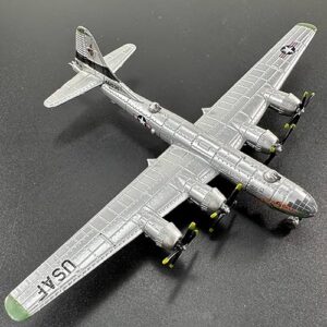 1/300 Scale US B29 B-29 Superfortress Air Fortress Bomber with Missile Aircraft Model Alloy Model Diecast Plane Model for Collection