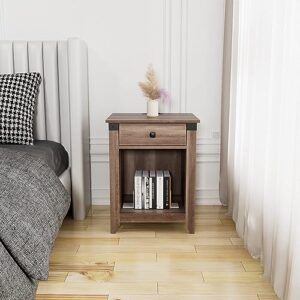 HOSEOKA Rustic Nightstand with Charging Station, Farmhouse Brown Wood Night Stand Bedroom Bedside Table Bed Side Table Sofa End Table with Storage Cabinet for Living Room