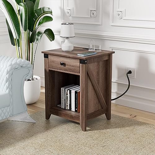 HOSEOKA Rustic Nightstand with Charging Station, Farmhouse Brown Wood Night Stand Bedroom Bedside Table Bed Side Table Sofa End Table with Storage Cabinet for Living Room