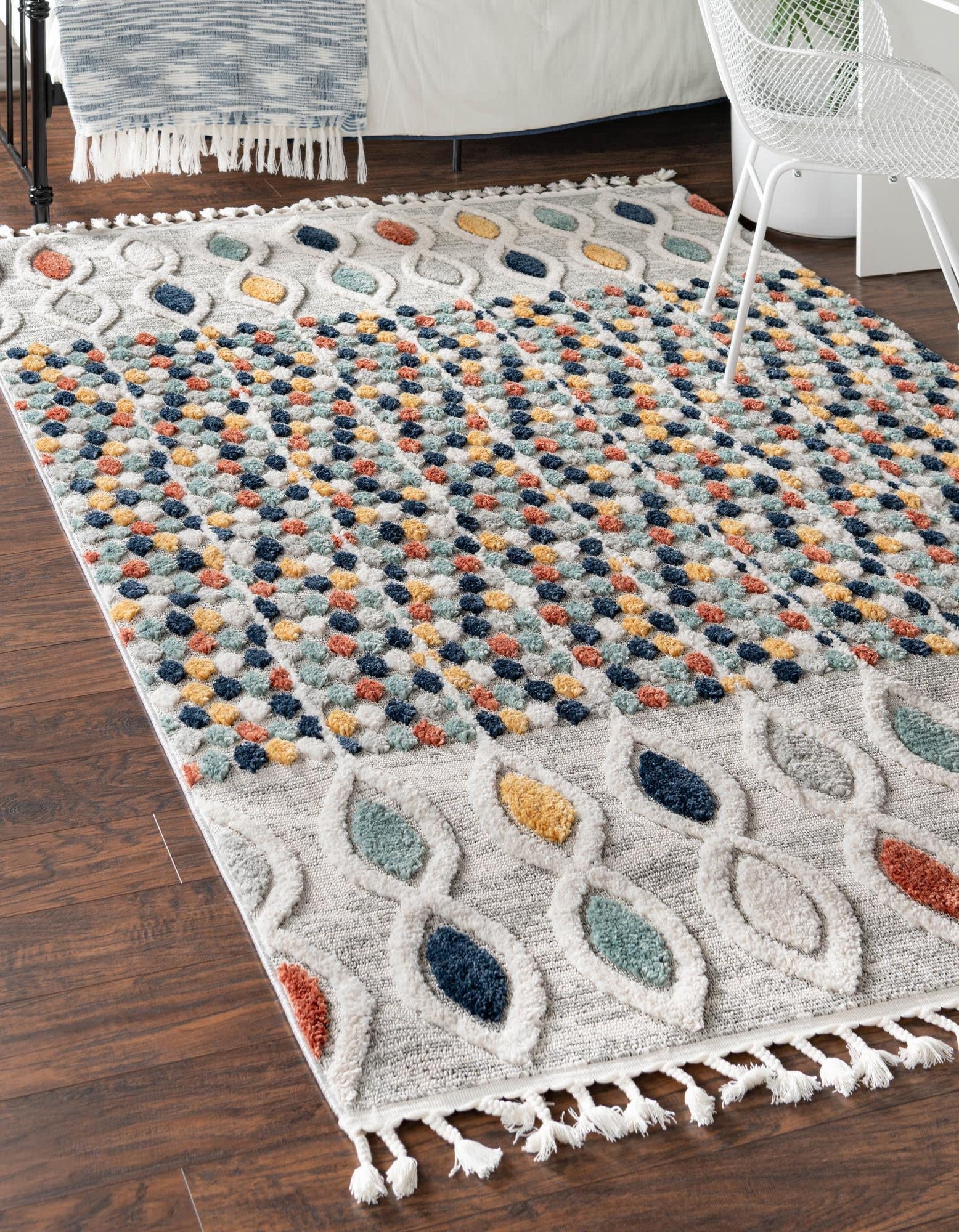 Rugs.com Cherokee Collection Rug – 2' x 3' Multi High Rug Perfect for Entryways, Kitchens, Breakfast Nooks, Accent Pieces