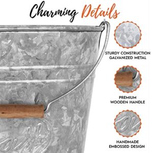 Autumn Alley Farmhouse Bathroom Trash Can - Rustic Galvanized Trash Can Bucket with Wooden Handle for Rustic Bathroom, Farmhouse Kitchen, Country Home Décor, 7 Liters, Galvanized Grey