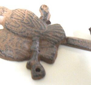 JTW - Cast Iron Antique Style Rust Wall Mount Garden Blue Birds Coat Hooks Hook Rack Towel Doves Bird 1 Hook 5.25 Tall.