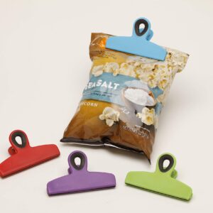 KOLORAE SOFT GRIP BAG CLIPS- 12 COUNT (6 SETS OF 2) MULTI-COLORED, Chip Bag Clips, Kitchen Clips, Magnetic Chip Clips for Bags, Food Bag Clips with Airtight Seal