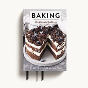 Baking: The Ultimate Cookbook (Ultimate Cookbooks)