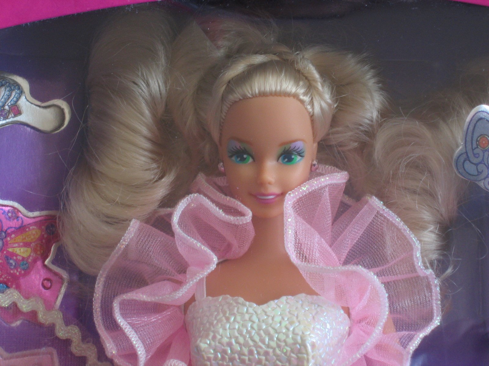 Costume Ball Barbie 1990