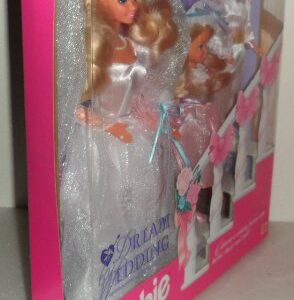 Barbie Dream Wedding Gift Set w Barbie, Stacie & Todd Dolls (1993)