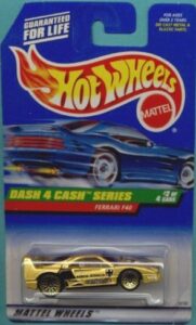 dash 4 cash #2 ferrari f40#722 hot wheels 1:64 scale collectible die cast car