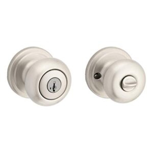 kwikset juno keyed entry door knob with microban antimicrobial protection featuring smartkey security in satin nickel