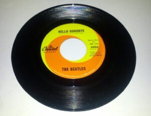 i am the walrus/hello goodbye 45 rpm