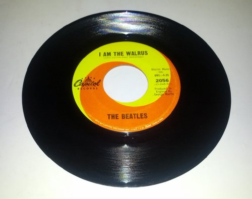 I am the Walrus/Hello Goodbye 45 Rpm