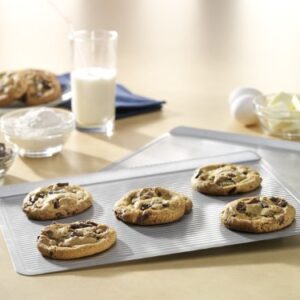 USA Pan Bakeware Cookie Sheet, Large, Warp Resistant Nonstick Baking Pan, Made in the USA from Aluminized Steel,Silver