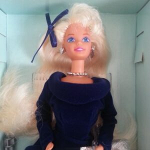 BARBIE WINTER VELVET, Mattel, AVON EXCLUSIVE, Special Edition, First in the Series 1990