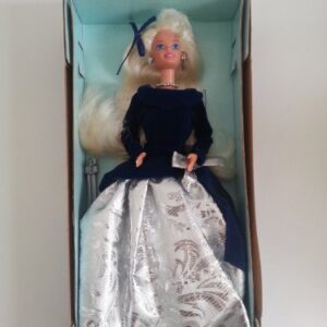 BARBIE WINTER VELVET, Mattel, AVON EXCLUSIVE, Special Edition, First in the Series 1990