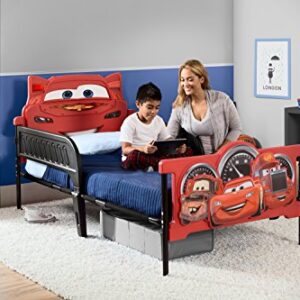 Delta Children Plastic 3D-Footboard Twin Bed, Disney/Pixar Cars