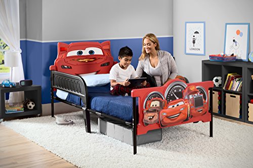 Delta Children Plastic 3D-Footboard Twin Bed, Disney/Pixar Cars