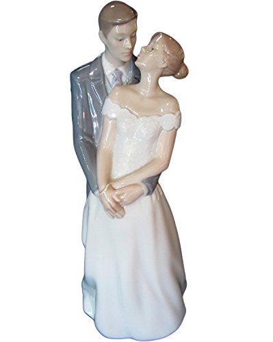 Nao figurine by Lladro 02001713 Unforgettable day 1713- Beautiful porcelain statue -Bride with a long dress and Groom, Kissing Couple, Nice, Elegant, Romantic ,Wedding gift collectibles new