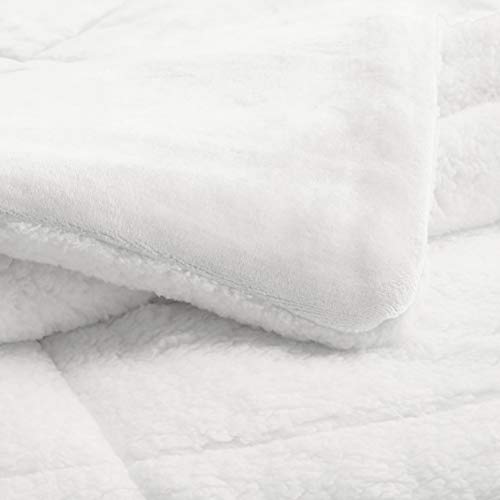 Amazon Basics Ultra-Soft Micromink Sherpa Comforter 3-Piece Bedding Set, Full/Queen, Cream, Solid