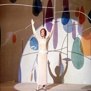 posterazzi valley of the dolls susan hayward 1967 tm & copyright (c) 20th century fox film/courtesy everett collection photo poster print, (28 x 22)