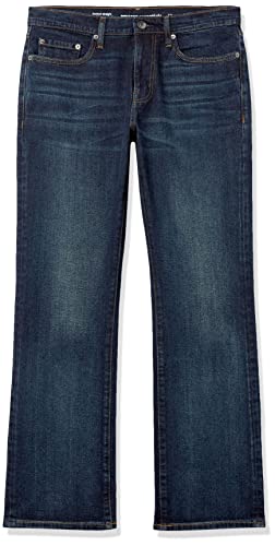 Amazon Essentials Men's Straight-Fit Stretch Bootcut Jean, Dark Wash, 28W x 32L