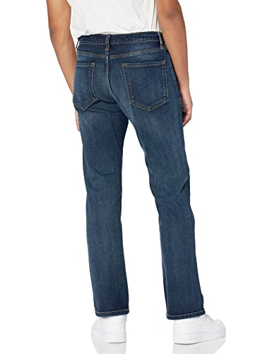 Amazon Essentials Men's Straight-Fit Stretch Bootcut Jean, Dark Wash, 28W x 32L