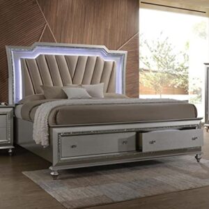 ACME Kaitlyn California King Bed - - PU & Champagne