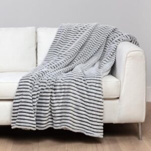 go fleece blanket black and white throw blanket – king 90”x108” 270gsm warm comfy, super soft & plush throw for bed, couch, sofa – fluffy lightweight cozy fuzzy blankets for women, men, kids