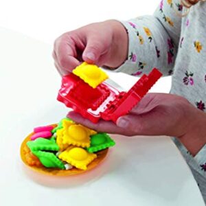 Play-Doh Kitchen Creations Noodle Party Playset for Kids 3 Years and Up with 5 Non-Toxic Colors