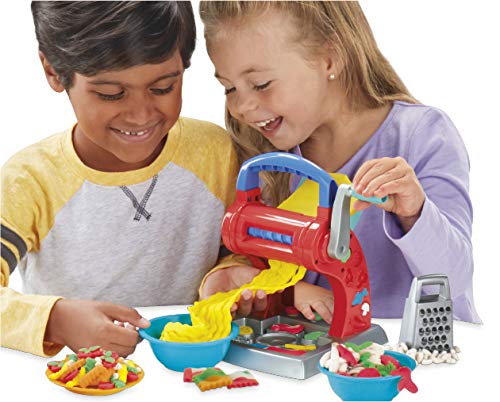 Play-Doh Kitchen Creations Noodle Party Playset for Kids 3 Years and Up with 5 Non-Toxic Colors