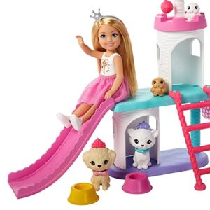 Barbie Princess Adventure Chelsea Pet Castle Playset, with Blonde Chelsea Doll (6-inch), 4 Pets and Accessories, Gift for 3 to 7 Year Olds